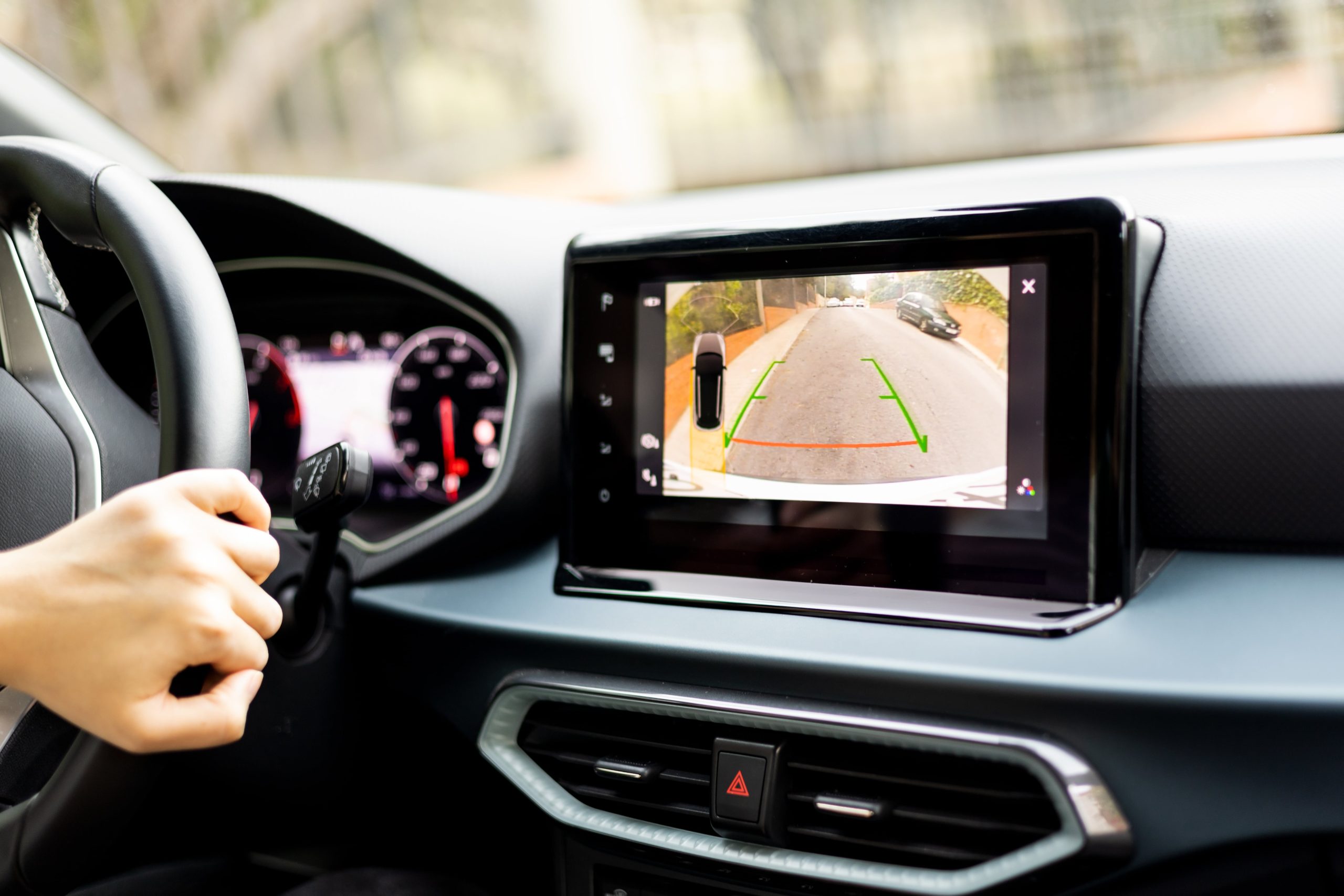 Sensor de ré: saiba como instalar esse acessório - Blog Unidas ...